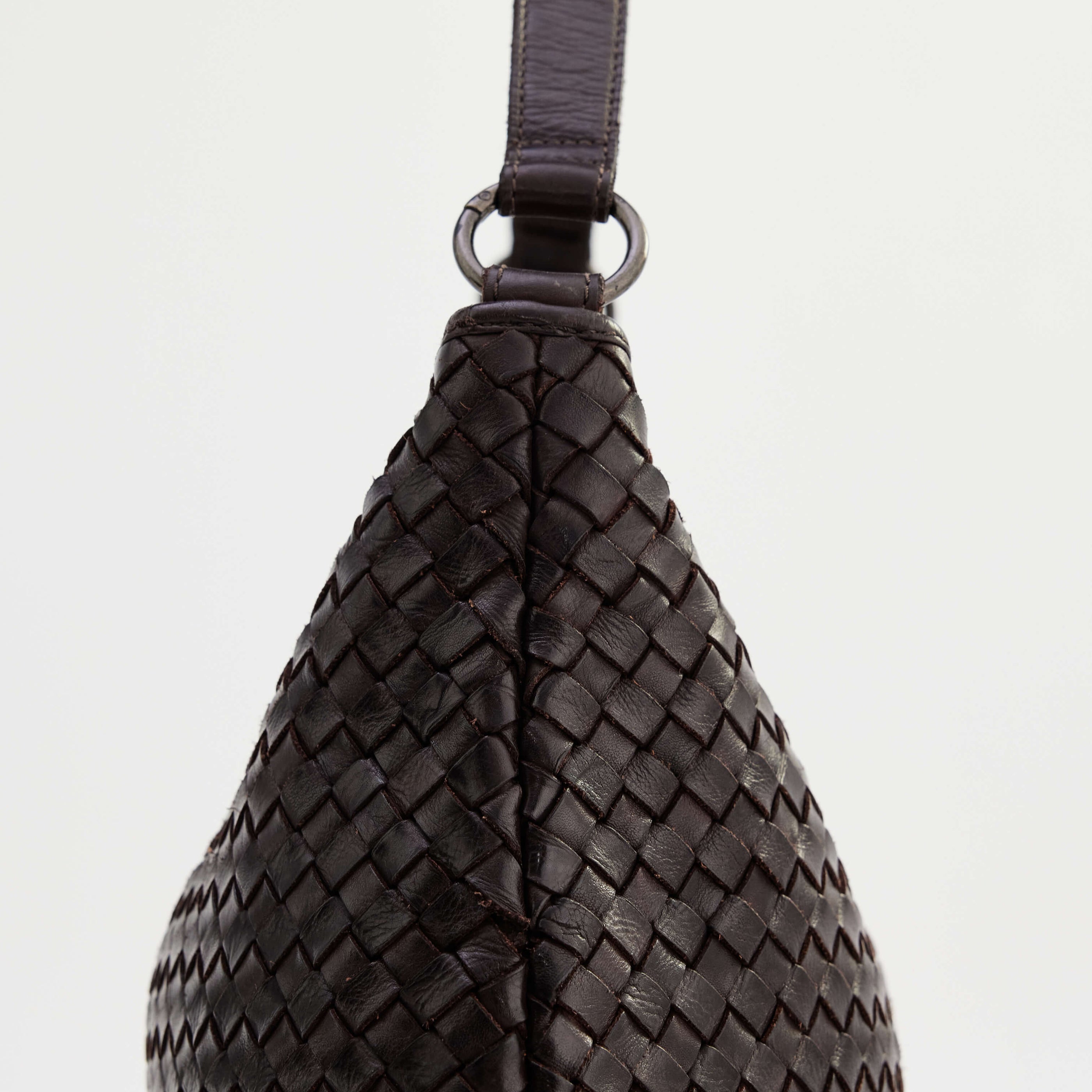 Juju & Co. | Leather Basque Slouchy | Chocolate