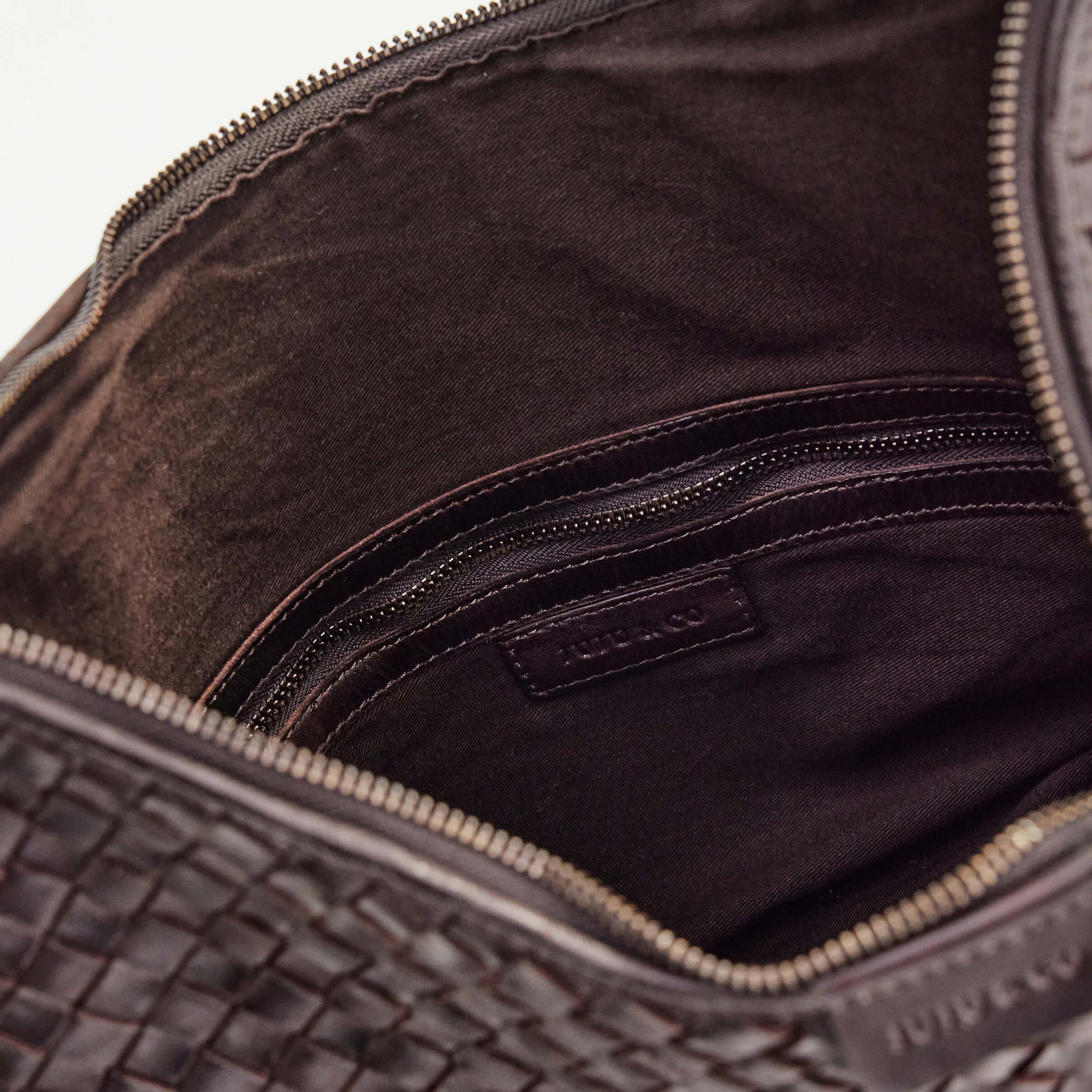 Juju & Co. | Leather Basque Slouchy | Chocolate