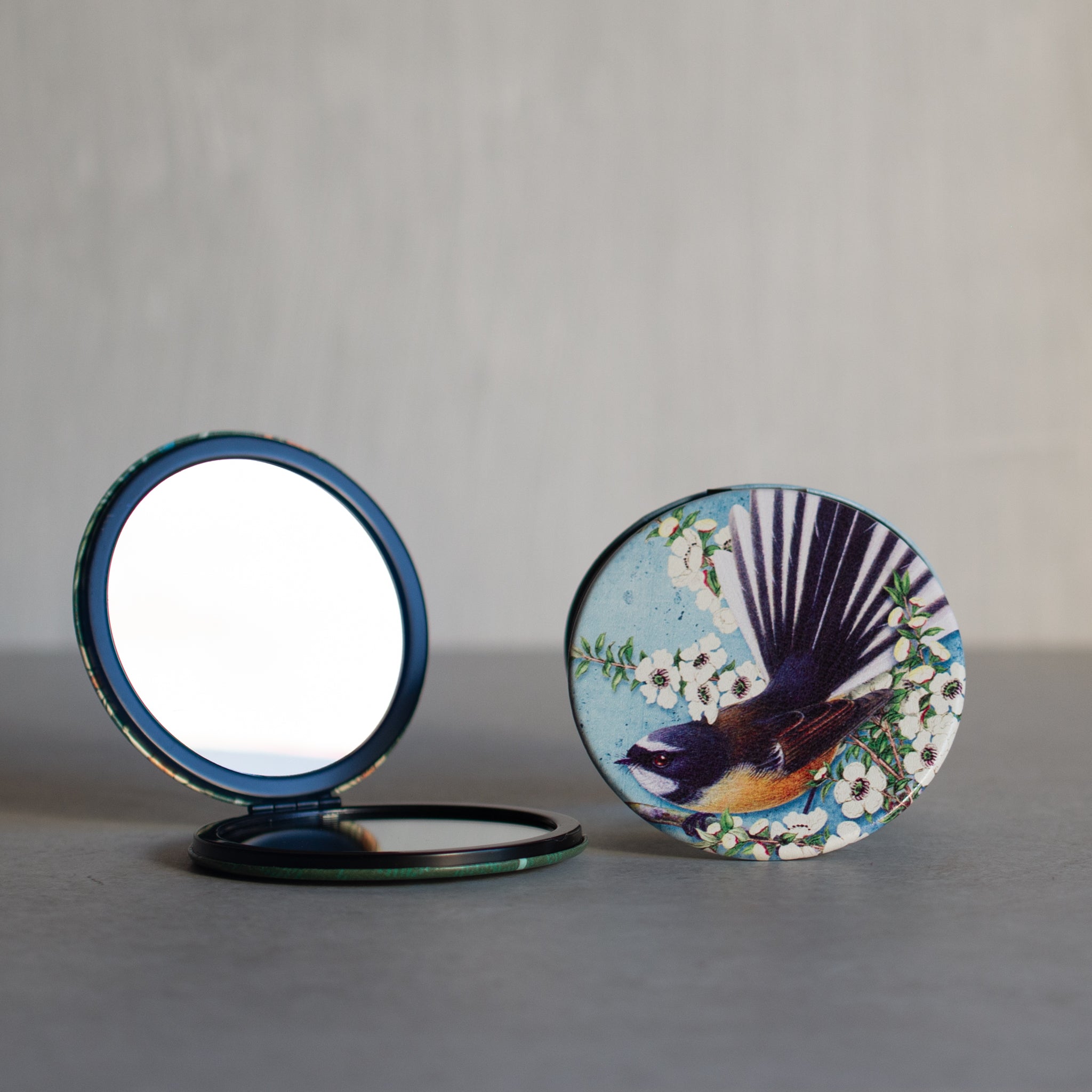 Cosmetic Compact Mirror – Folklore Store